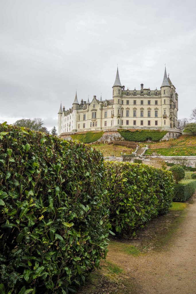 Day Trip from Inverness to Dunrobin Castle (and Dornoch) - Wanderful Plans