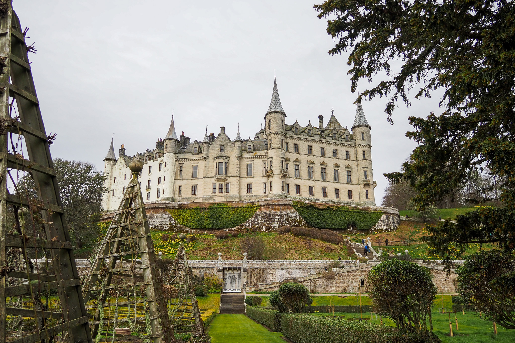 Day Trip from Inverness to Dunrobin Castle (and Dornoch) - Wanderful Plans